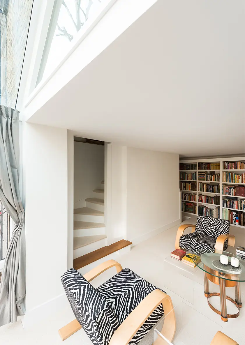 masculine bachelor house in chiswick • misch_MISCH studio